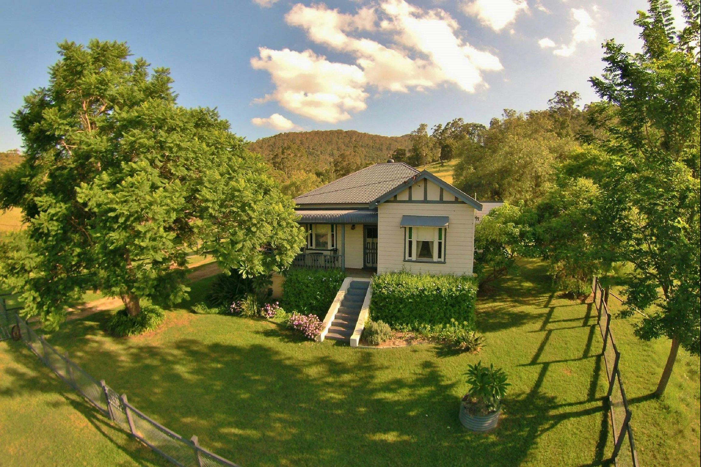 Old Hillside Homestead | NSW Holidays & Accommodation, Things to Do ...