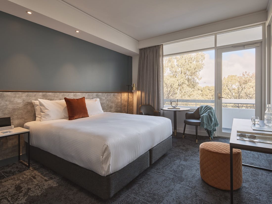 Hotel Alba Adelaide, Parkside King - Adelaide, Accommodation | So...