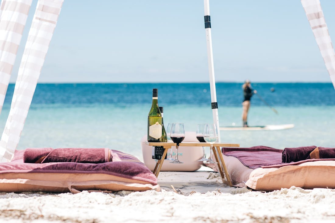 Private Beach Dining Experience for 2 - Louth Bay, Tour Service