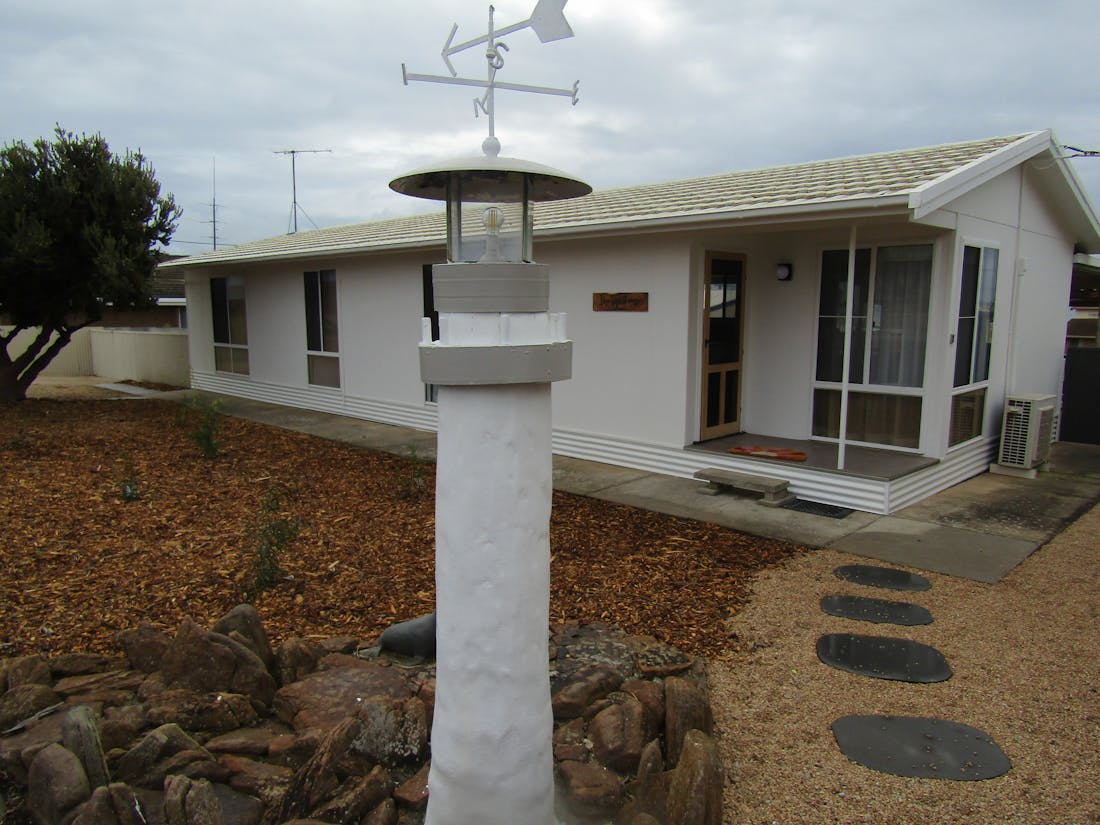 The Lighthouse - Point Turton, Accommodation