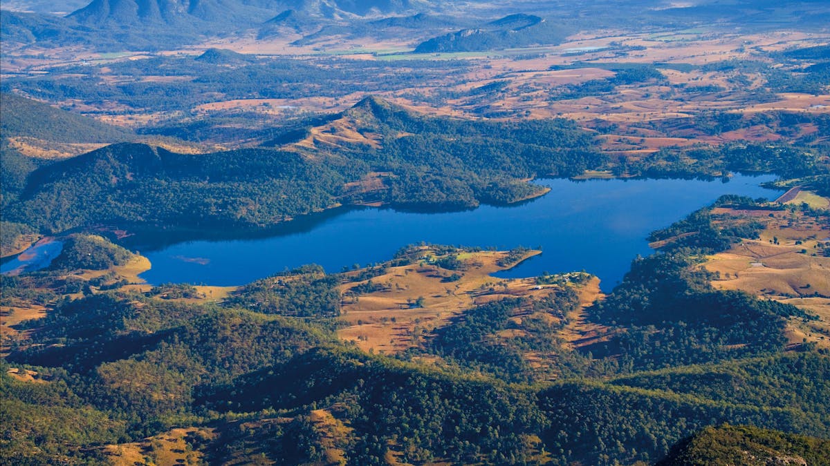 Lake Maroon | Attractions | Queensland