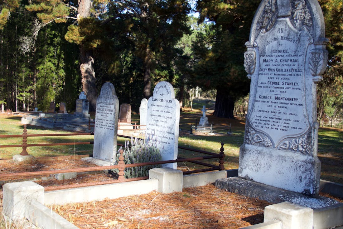 Lucindale Cemetery - Lucindale, Attraction | South Australia