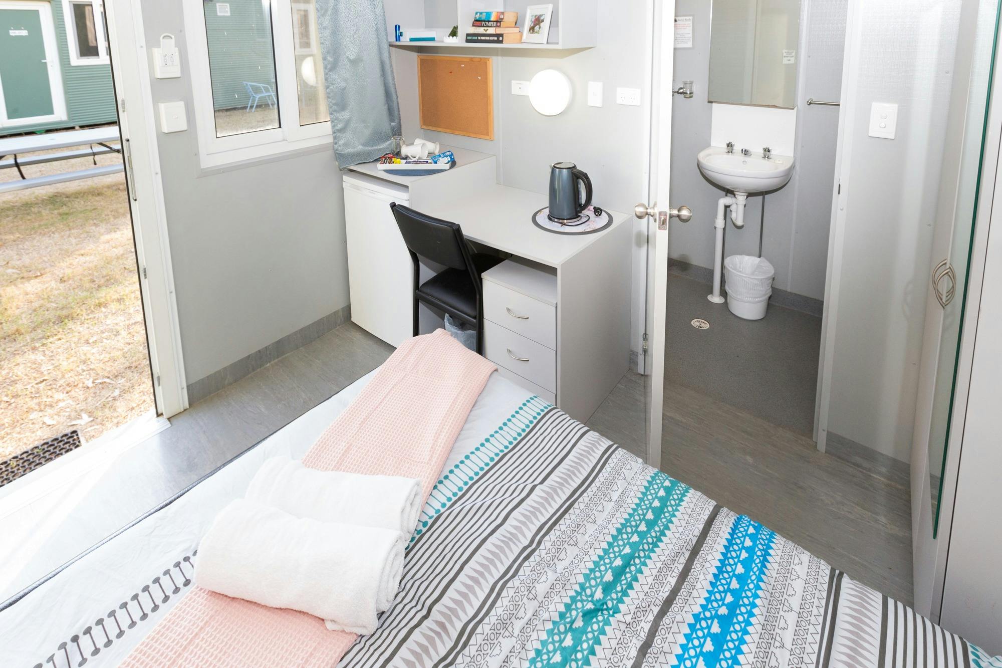 Ivorys Rock Caravan Park And Camping Ground | Accommodation | Queensland