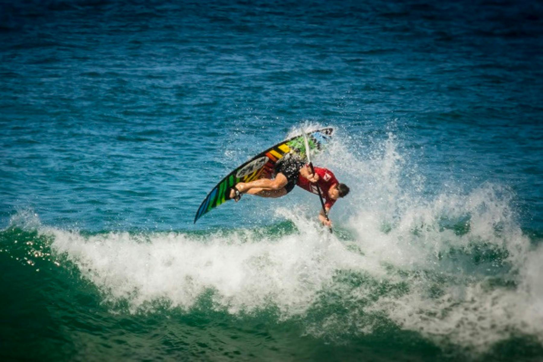 Australian Open Waveski Surfing Competition - Yamba | NSW Holidays ...