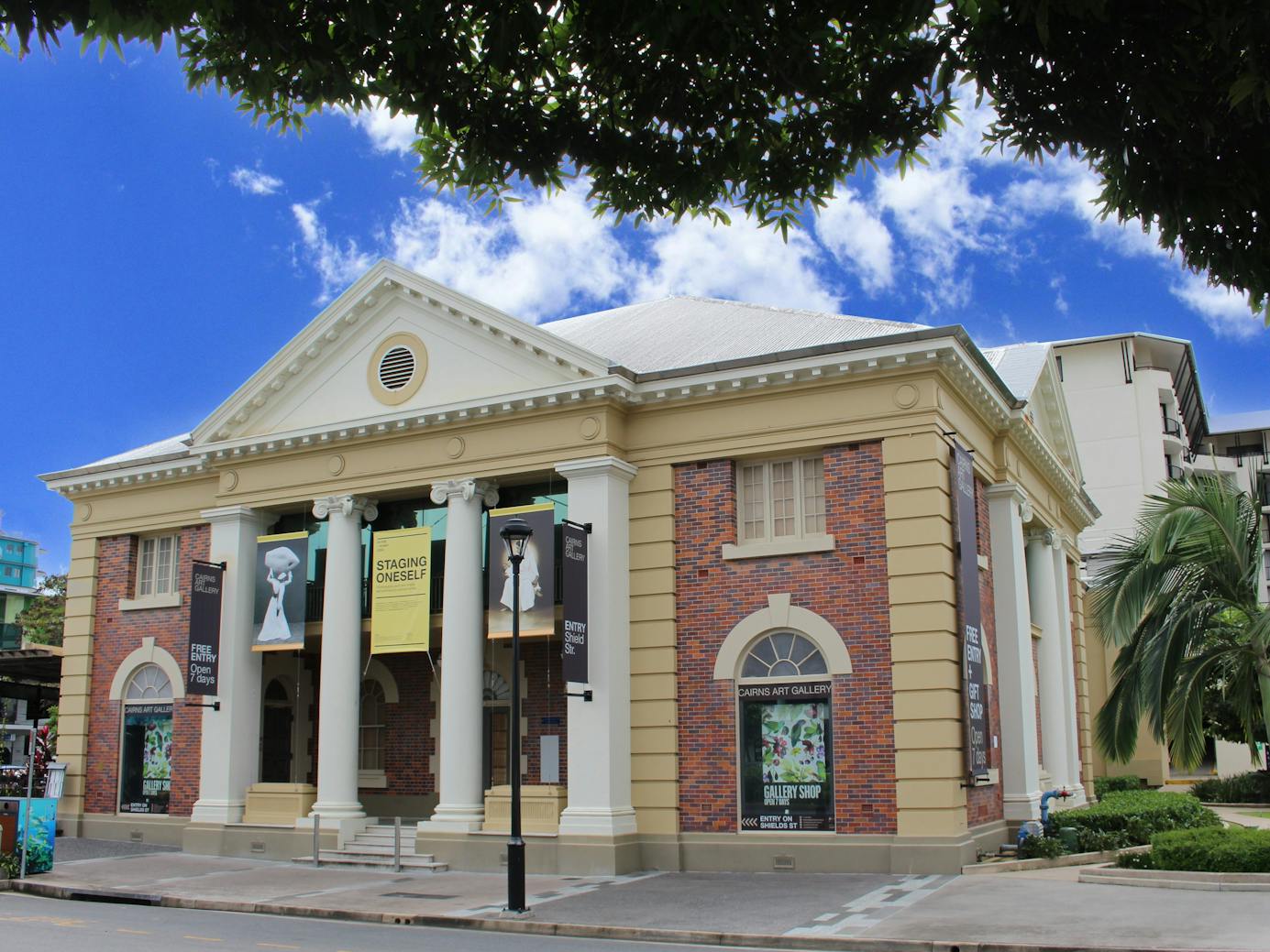 Cairns Art Gallery | Cairns & Great Barrier Reef