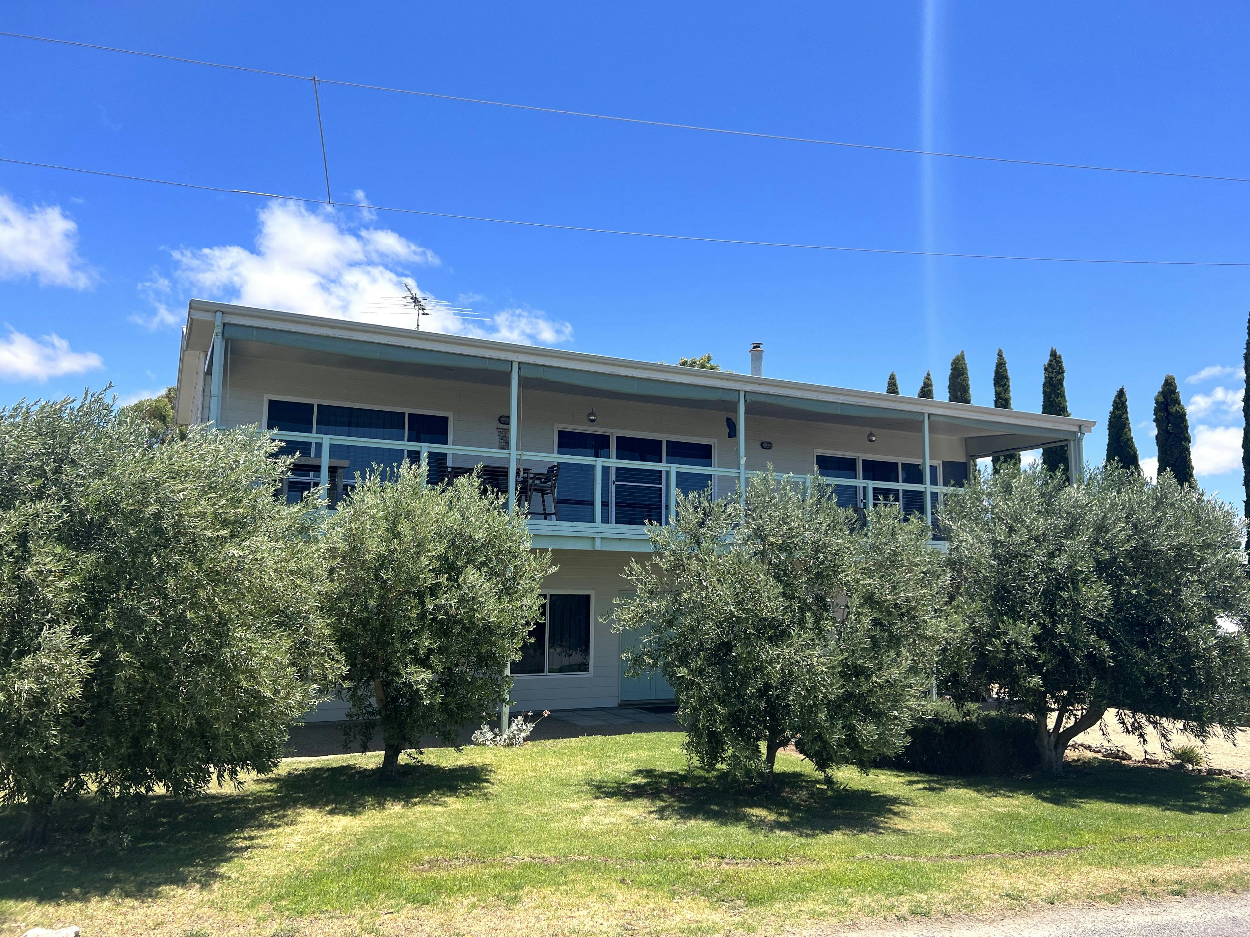 Pine Lodge - Pine Point, Accommodation | South Australia