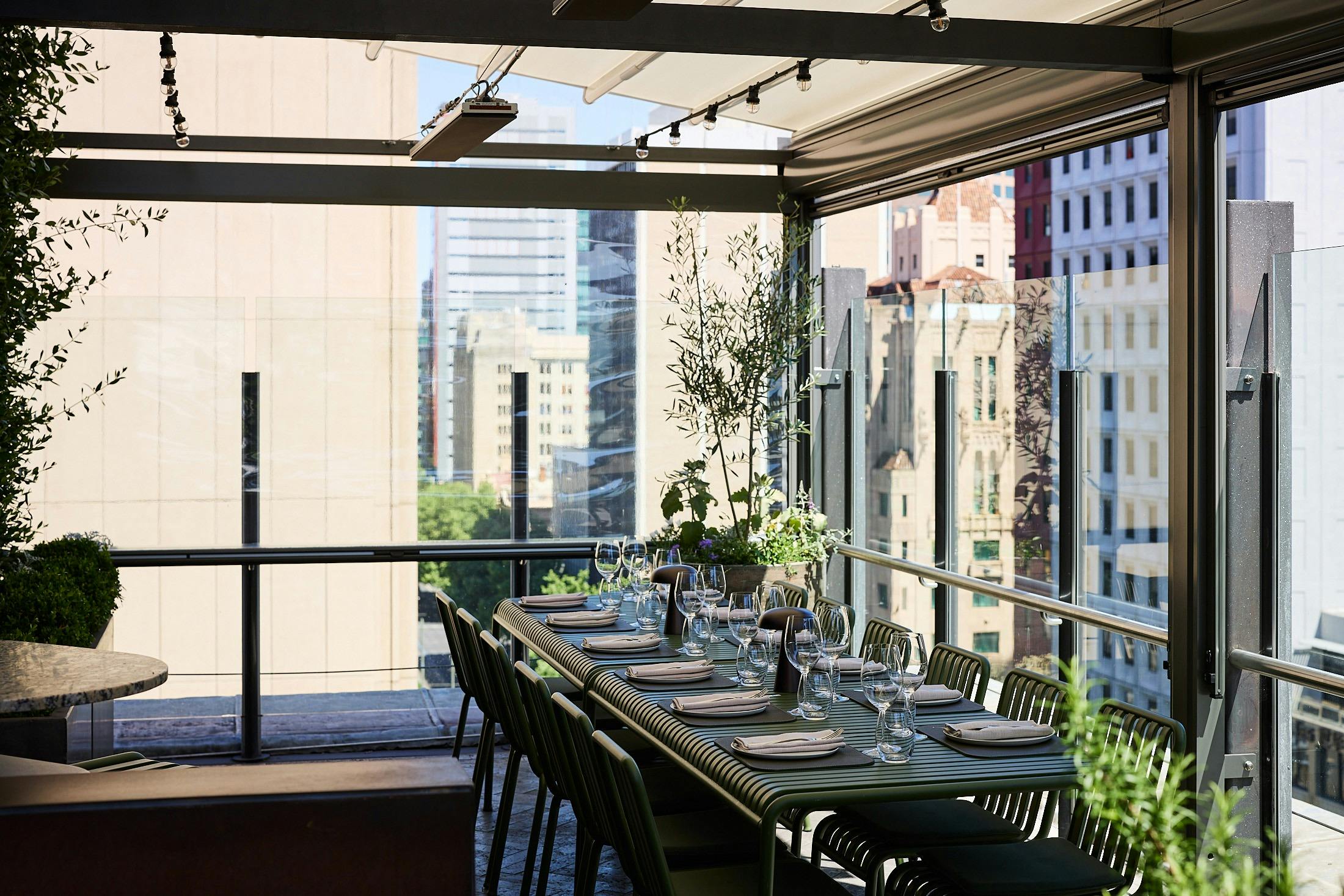 Experience Adelaide | 2KW Bar & Restaurant