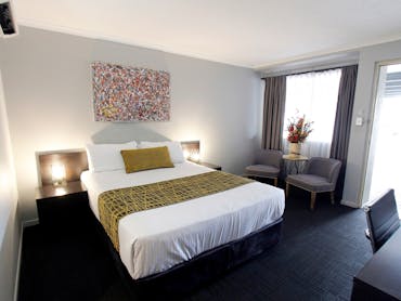 Willows Gemfields | Destination-information | Queensland