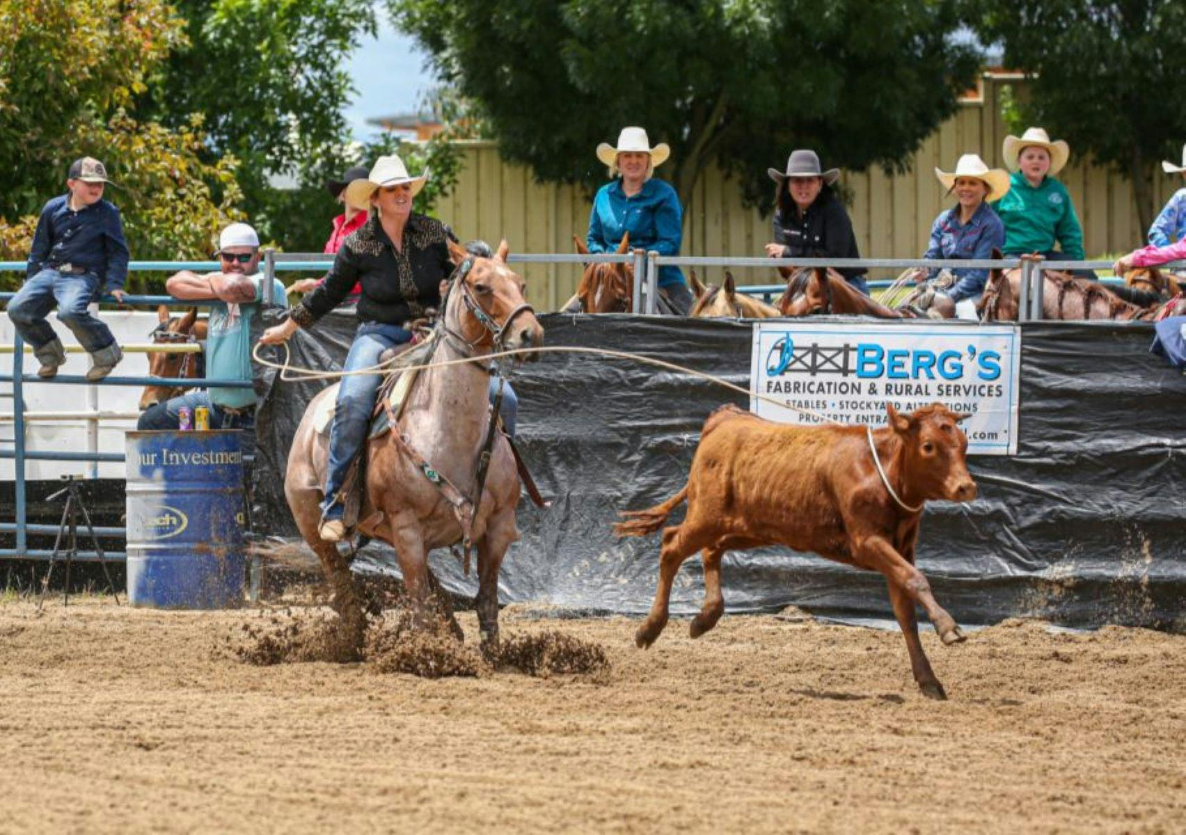 Echuca Pro Rodeo | NSW Holidays & Accommodation, Things to Do ...