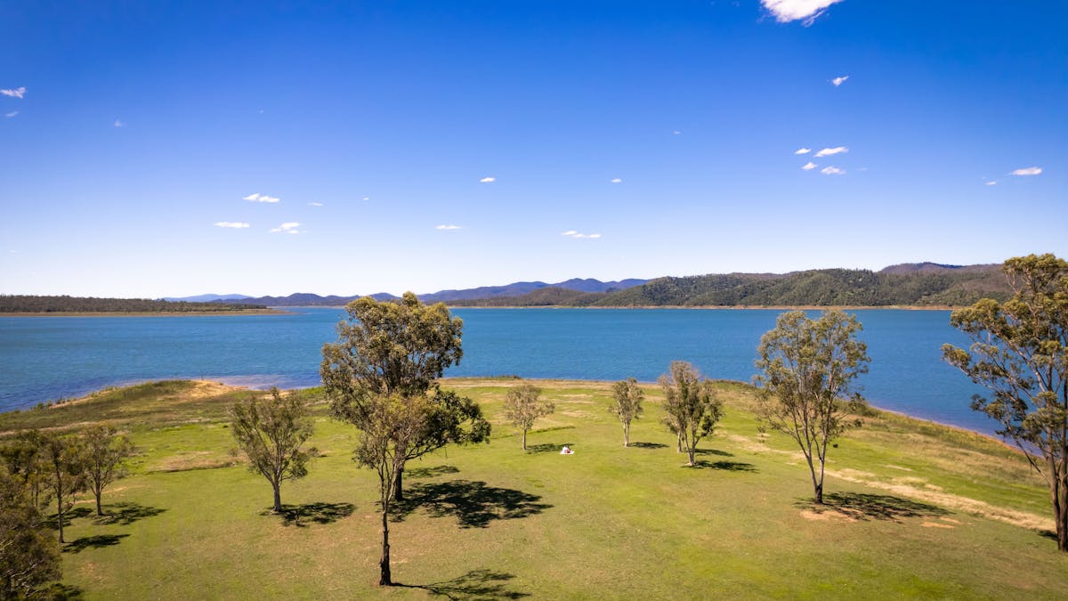 Lake Wivenhoe | Destination-information | Queensland