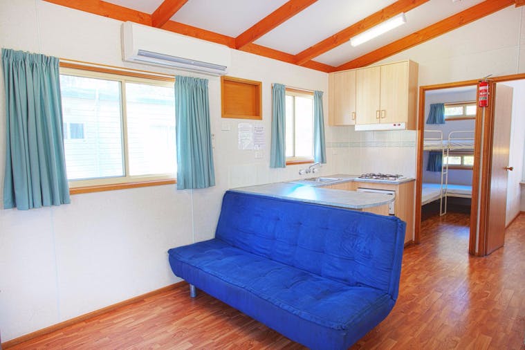 Discovery Parks - Clare, Superior 2 Bedroom Cabin - Clare, Accomm...