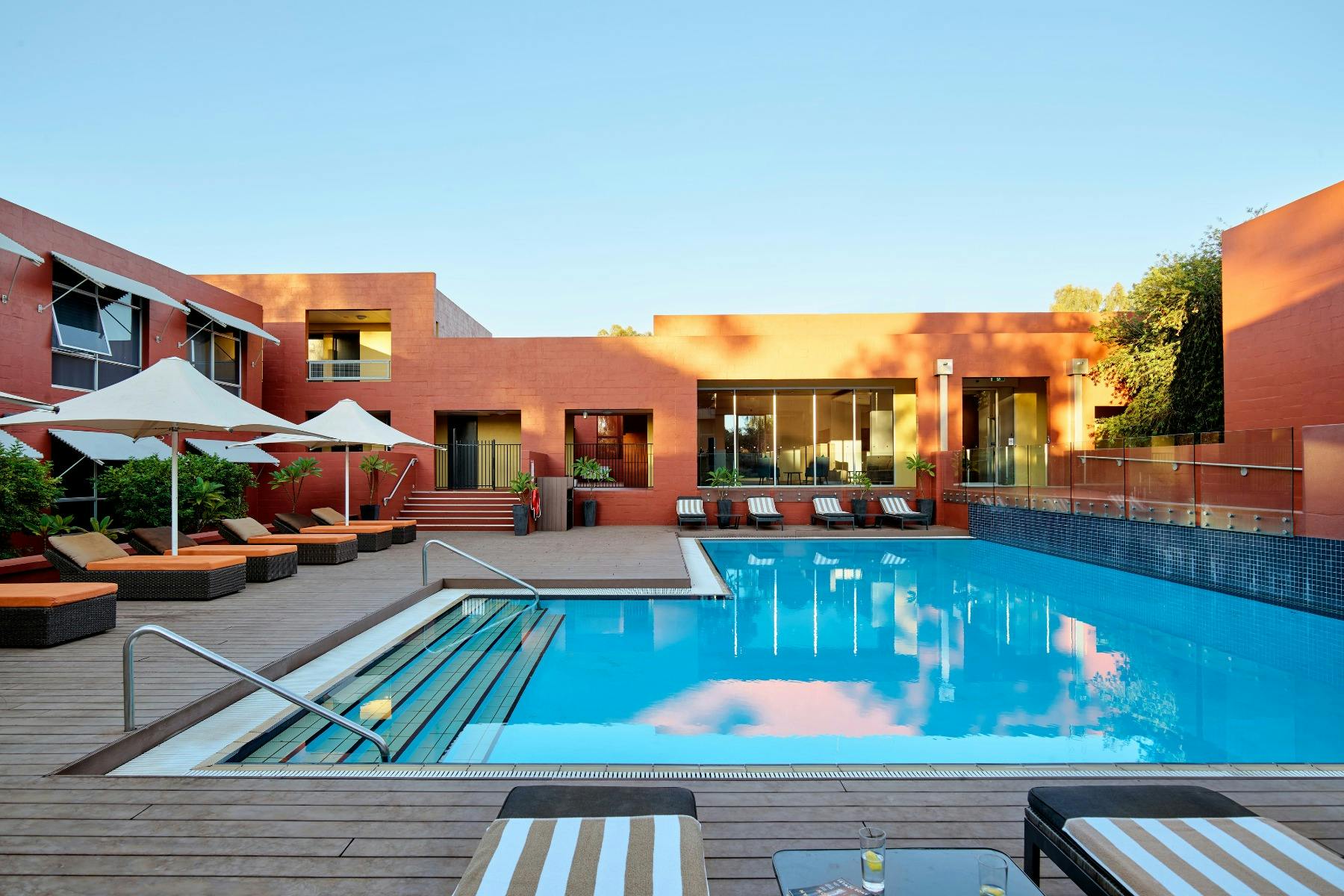The Lost Camel Hotel in Yulara - The Fold: Your Guide to Everything ...