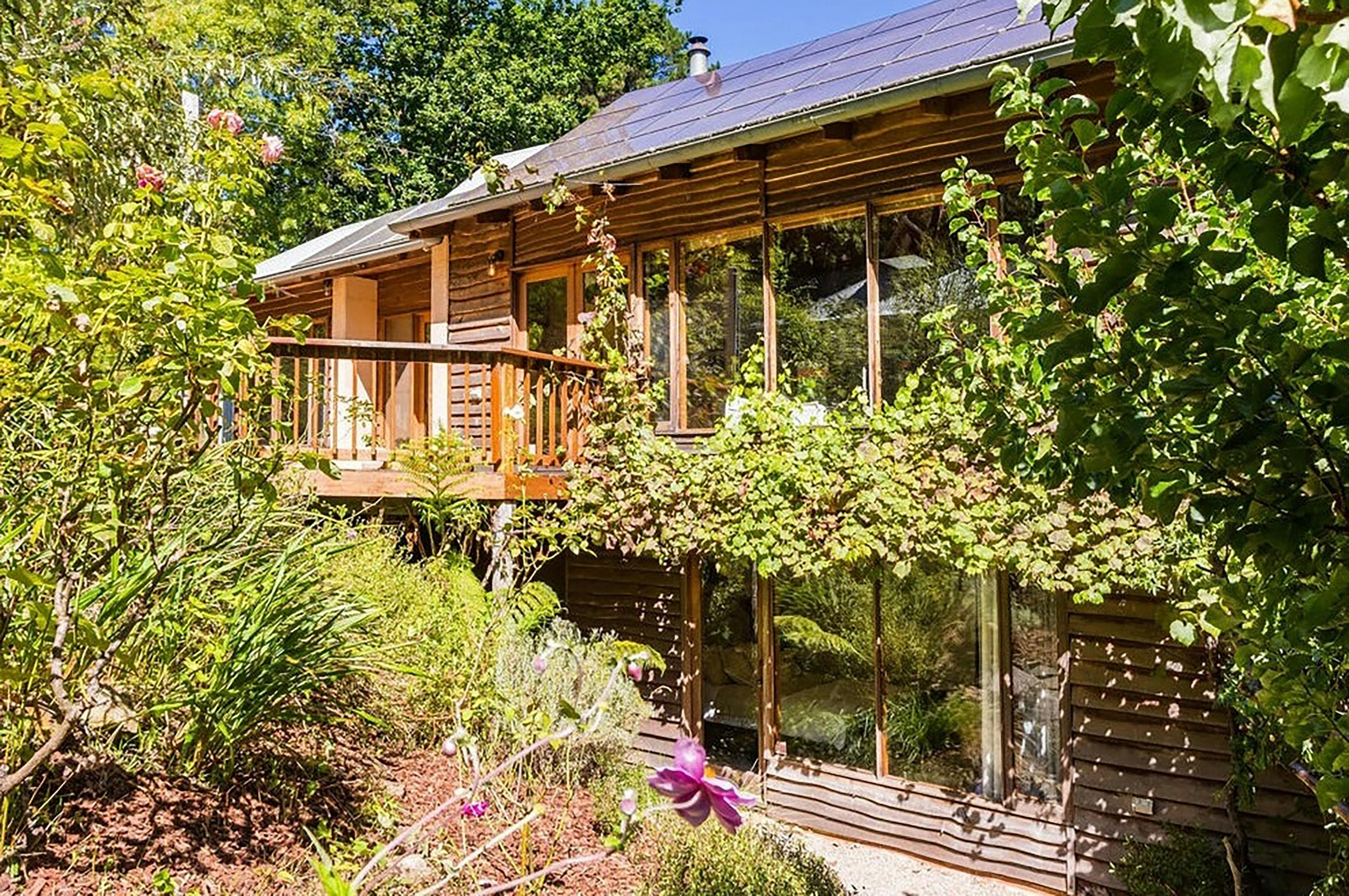 Stirling Creek Cottage | Visit Adelaide Hills
