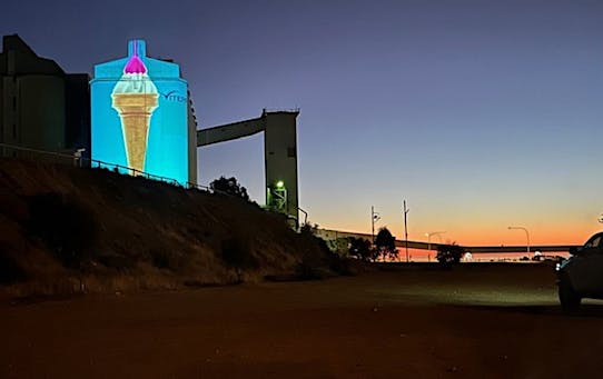 Wallaroo Silo Light Show - Wallaroo, Attraction