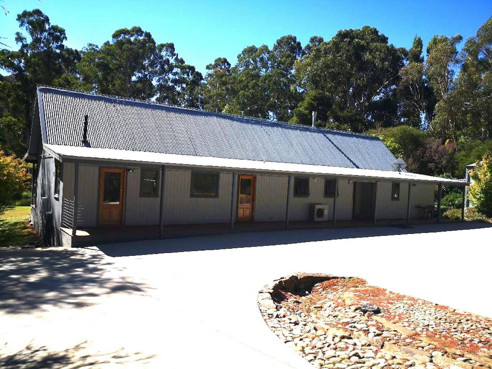 Hume House Merrijig - Victoria's High Country