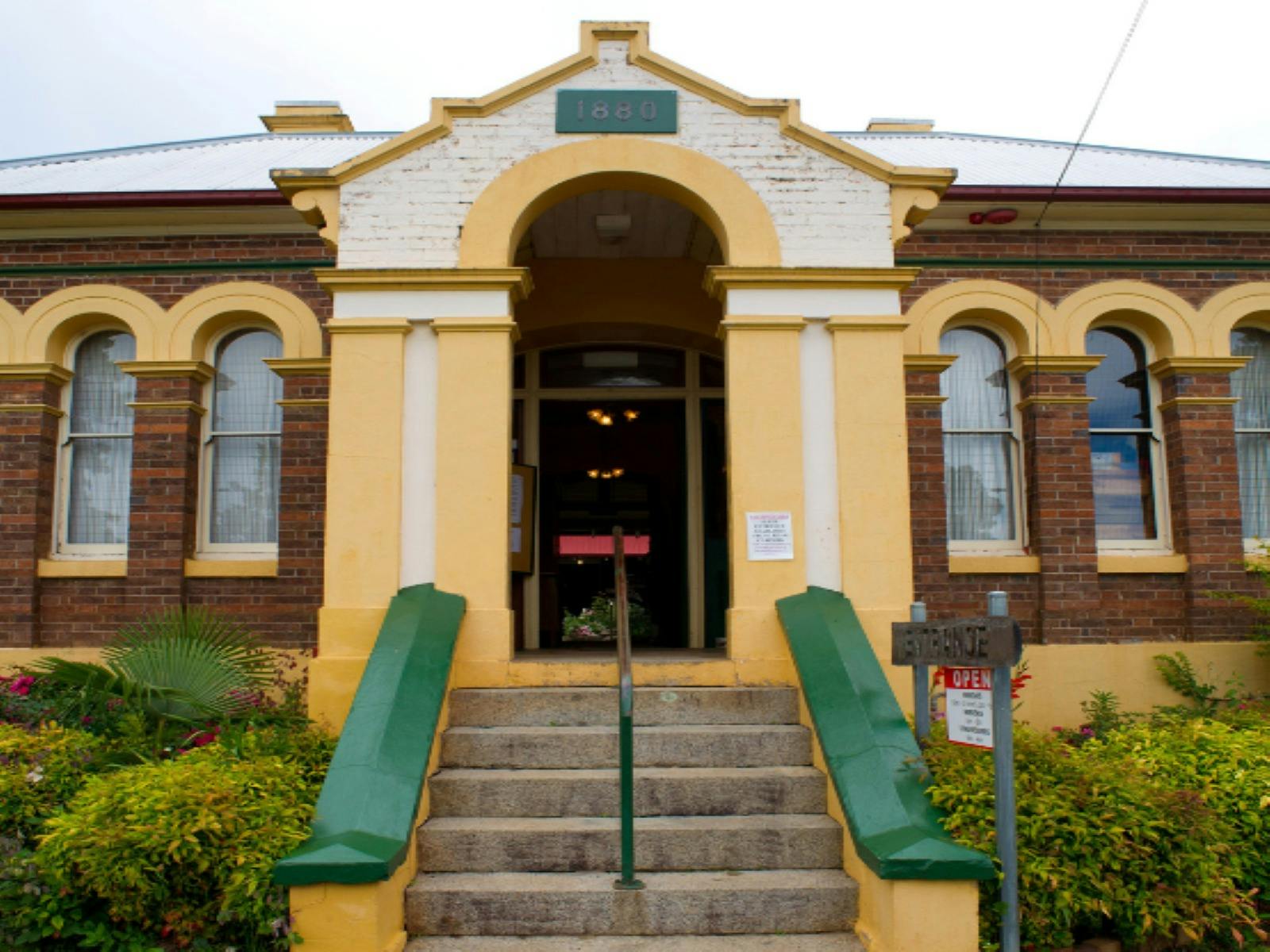 Glen Innes Driving Tour | NSW Holidays & Accommodation, Things to Do ...