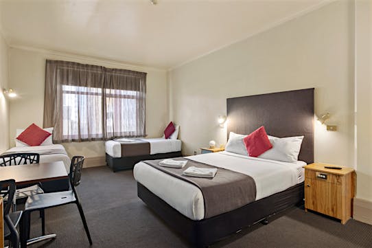 Adelaide Paringa, Deluxe Family Room - Adelaide, Accommodation
