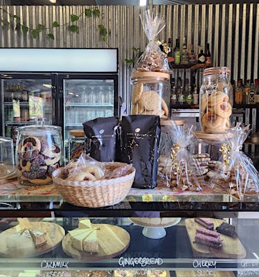 Tickle Belly Hill - Saltia, Food and Drink | South Australia