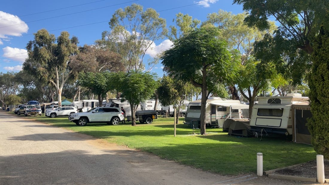 Cobdogla Station Caravan Park, Powered Site - Cobdogla, Accommoda...