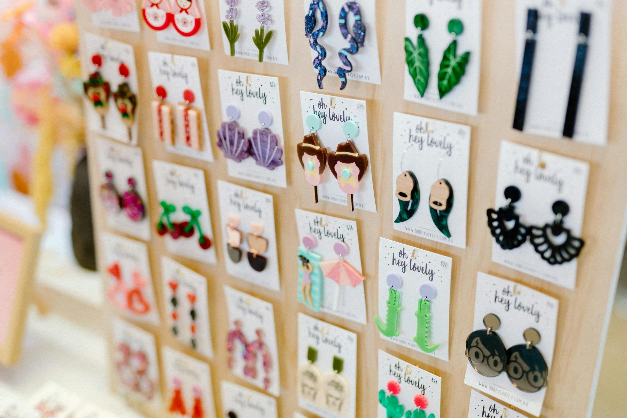 The Earring Market
