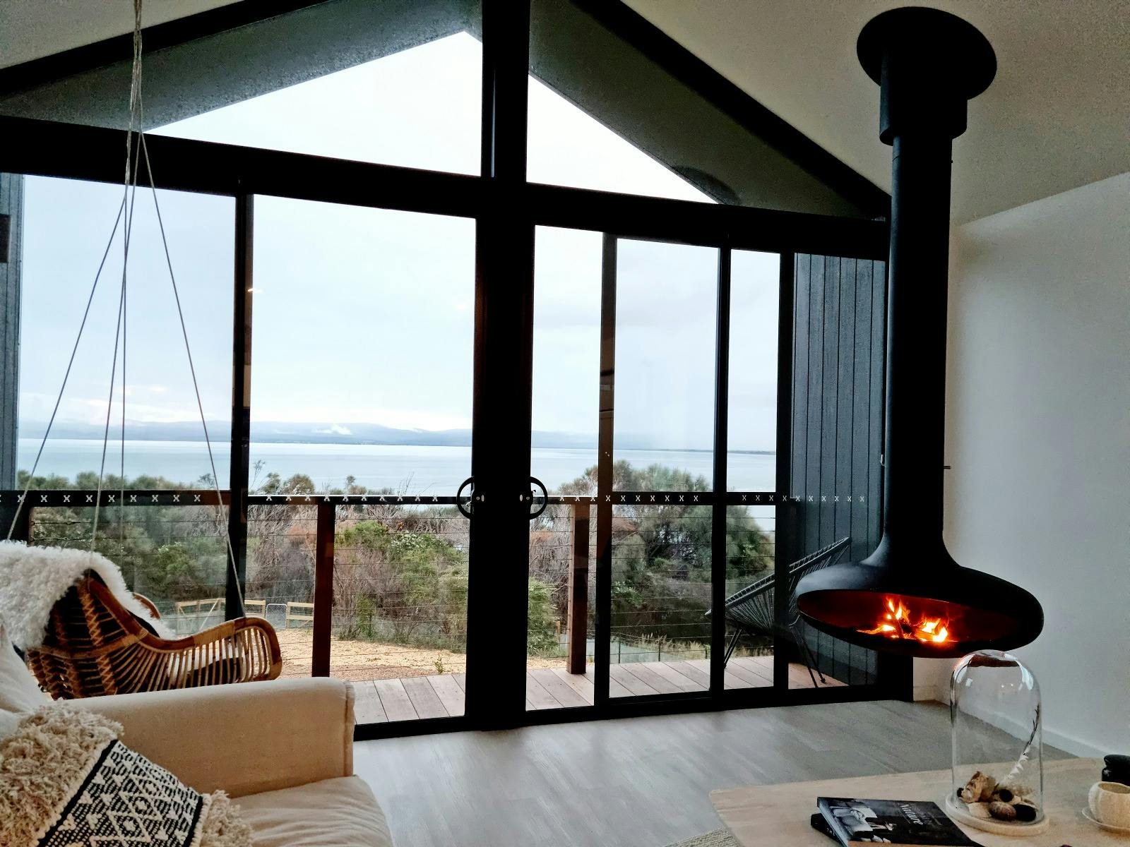 black + shack | All accommodation | Discover Tasmania